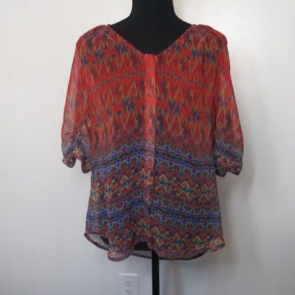 Skies Are Blue | Tops | 325 Skies Are Blue Mayven V Neck Abstract ...